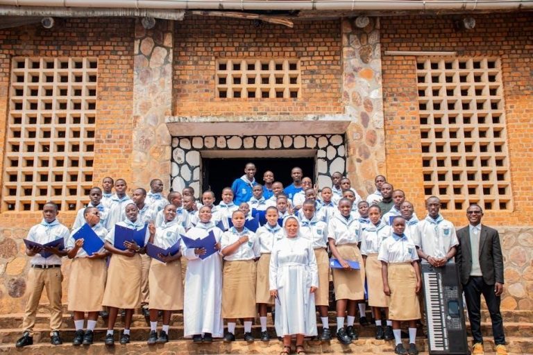 Discover the Bible: 66 Book Summaries in PDF Format